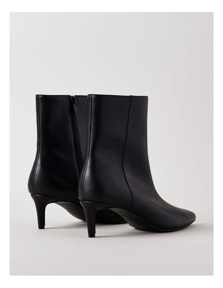 Basque Kiara Boot in Black Leather | MYER