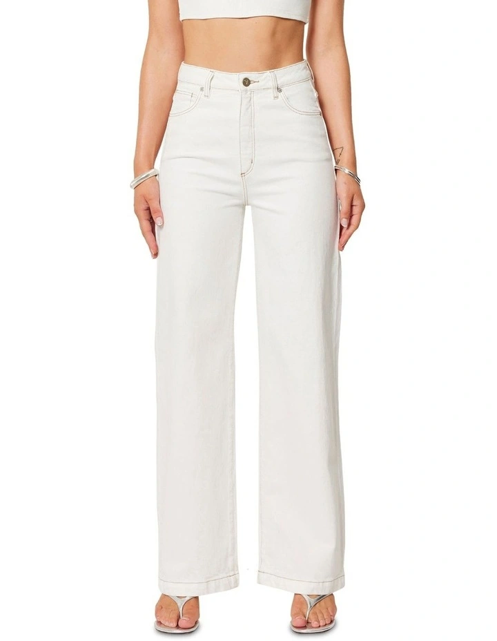 Abrand Jeans 94 High And Wide in White | MYER