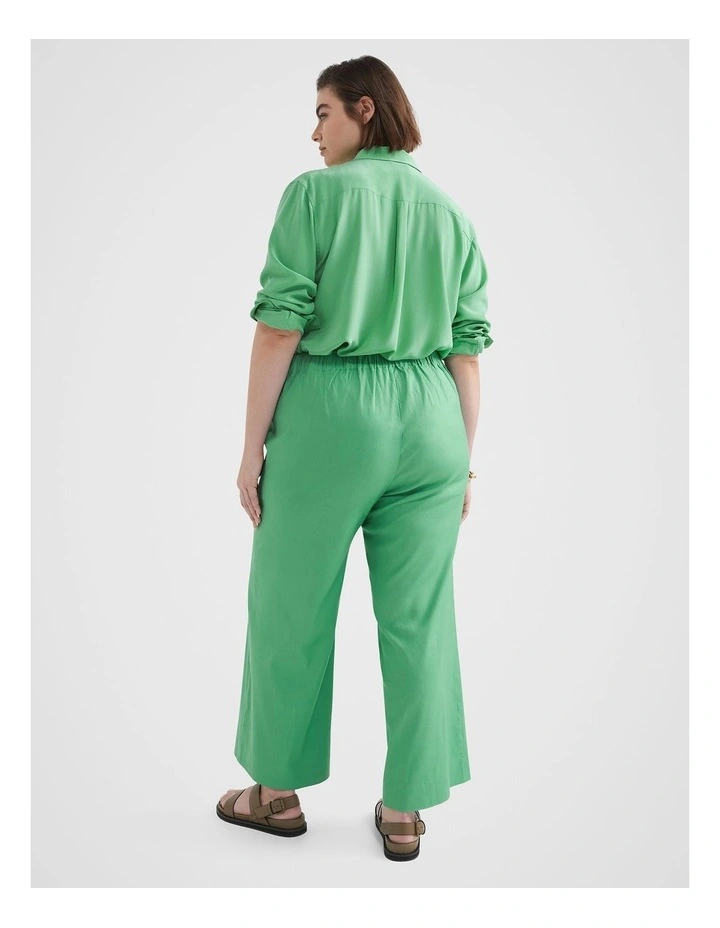 Commonry The Stretch Linen Clean Trouser In Palm Green | MYER