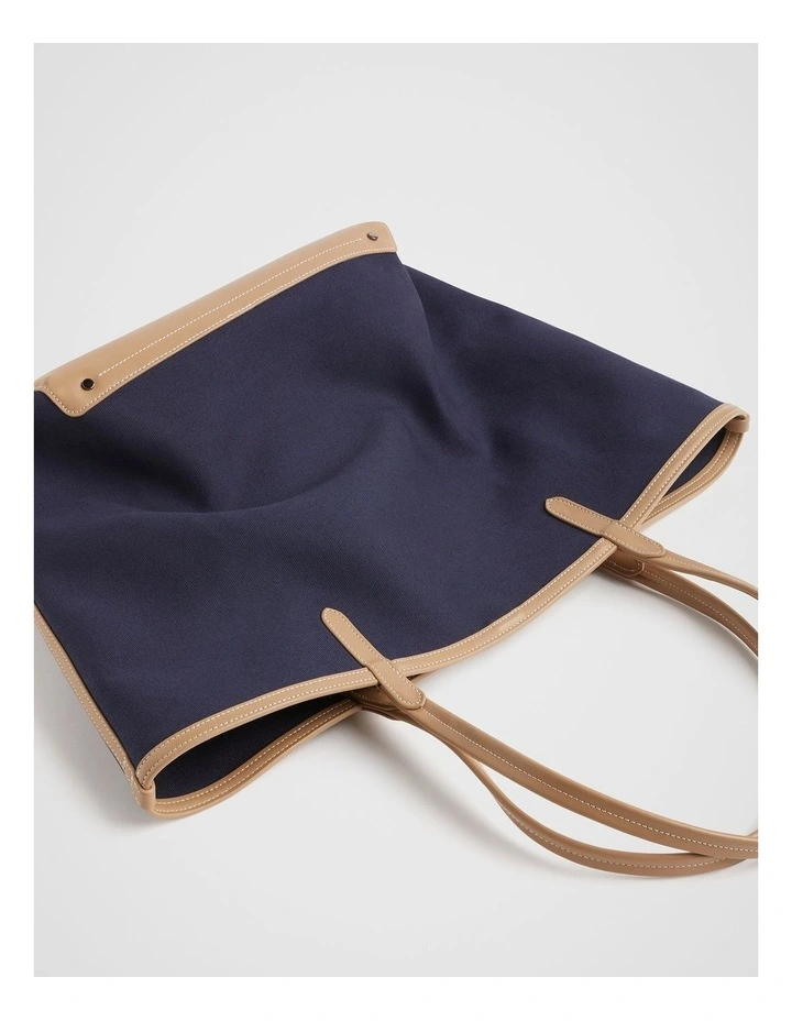 Commonry The Capri Tote in Navy | MYER