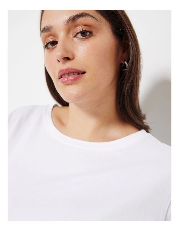 Commonry The Relaxed Side Split Tee in White | MYER