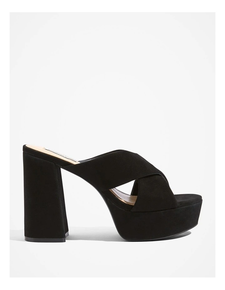 Country Road Isla Platform in Black | MYER