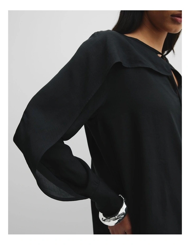 Country Road Soft Ruffle Popover in Black | MYER