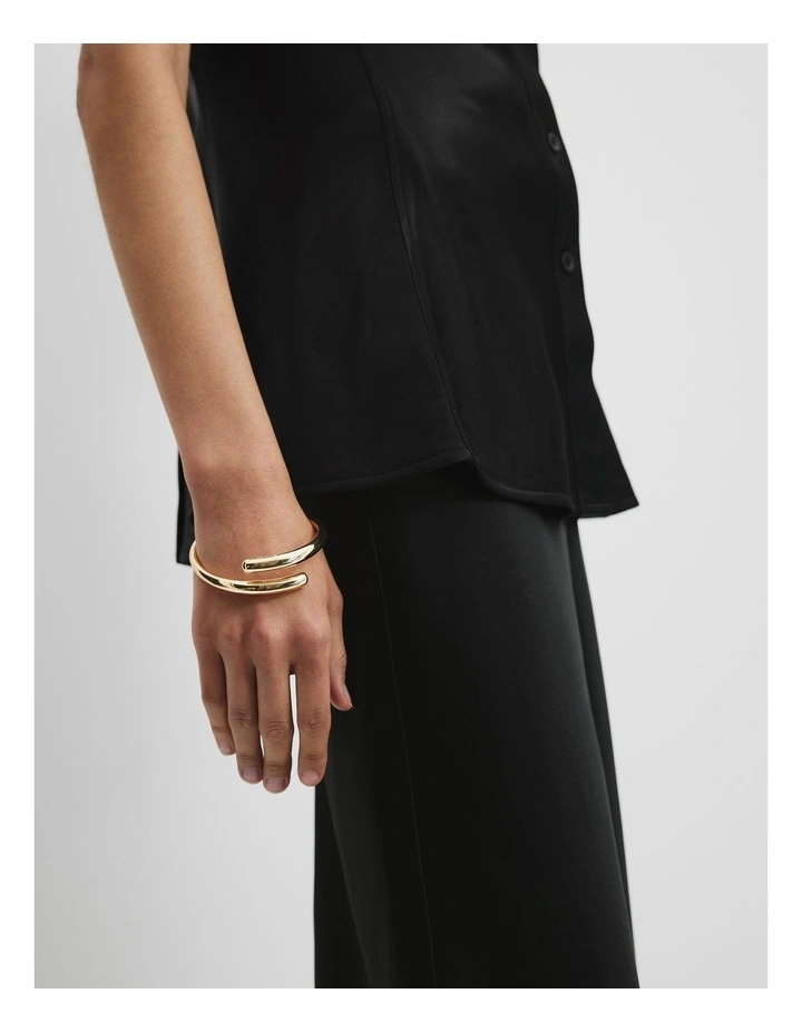 Country Road Tapered Bangle in Gold | MYER