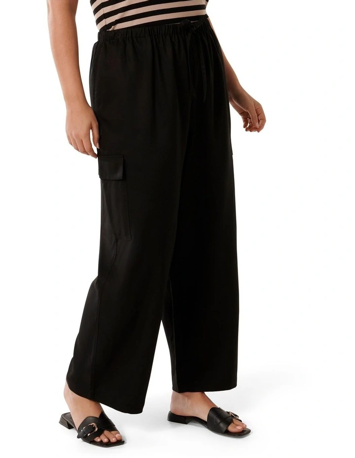 Forever New Curve Elsie Elastic Waist Cargo Pants in Black | MYER