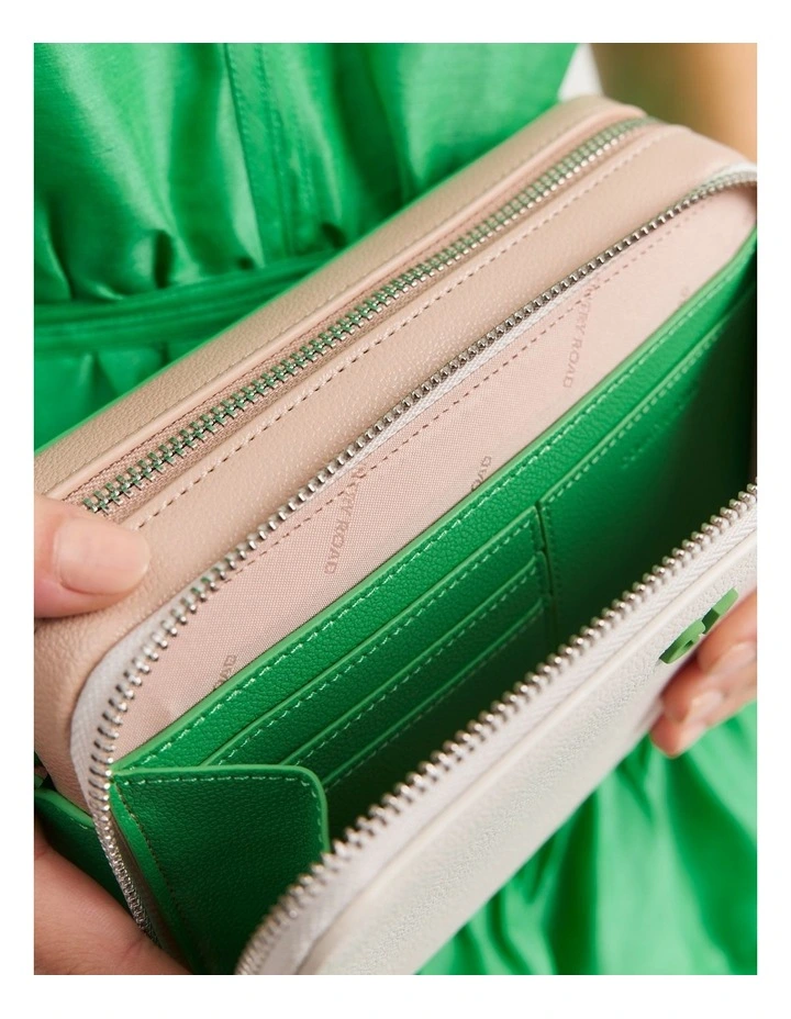 Country Road Wallet Crossbody in Jewel Green | MYER