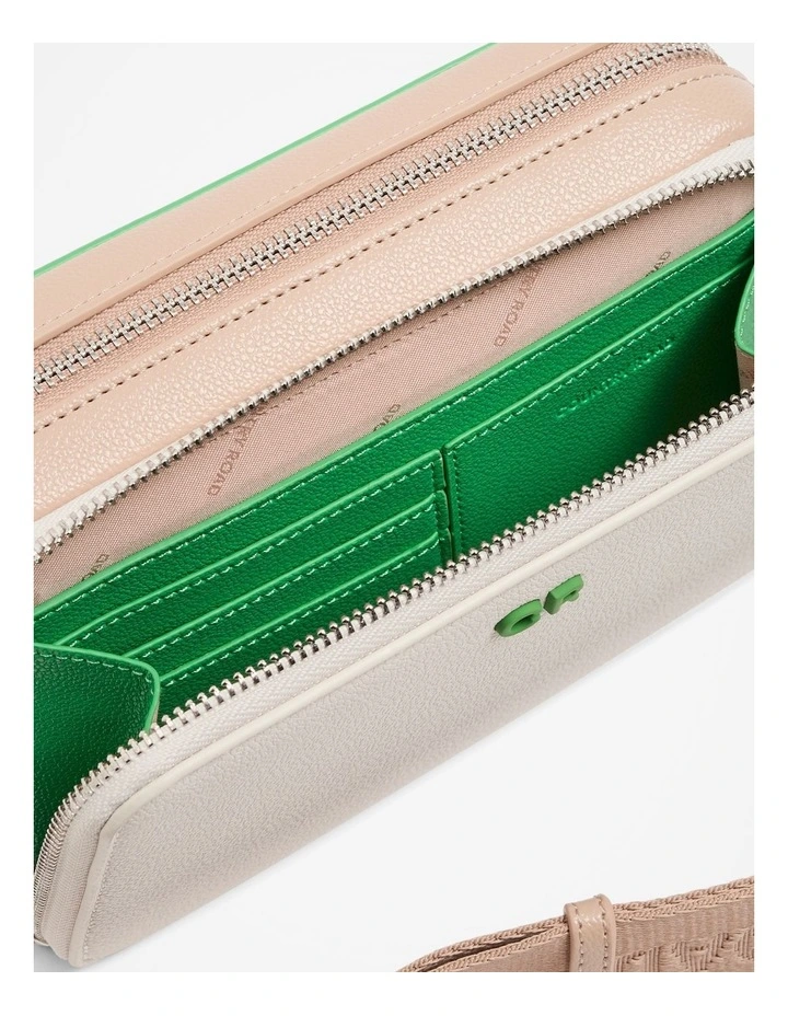 Country Road Wallet Crossbody in Jewel Green | MYER