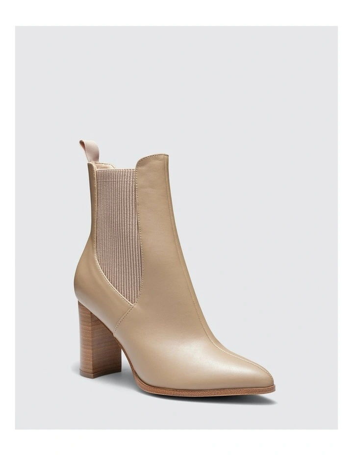 Novo Shoes Kyrie Boots in Taupe | MYER
