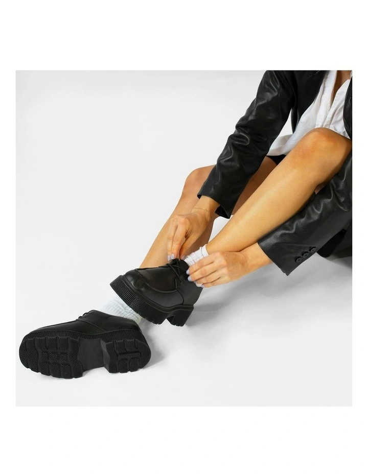 Senso Jai Loafers in Black | MYER