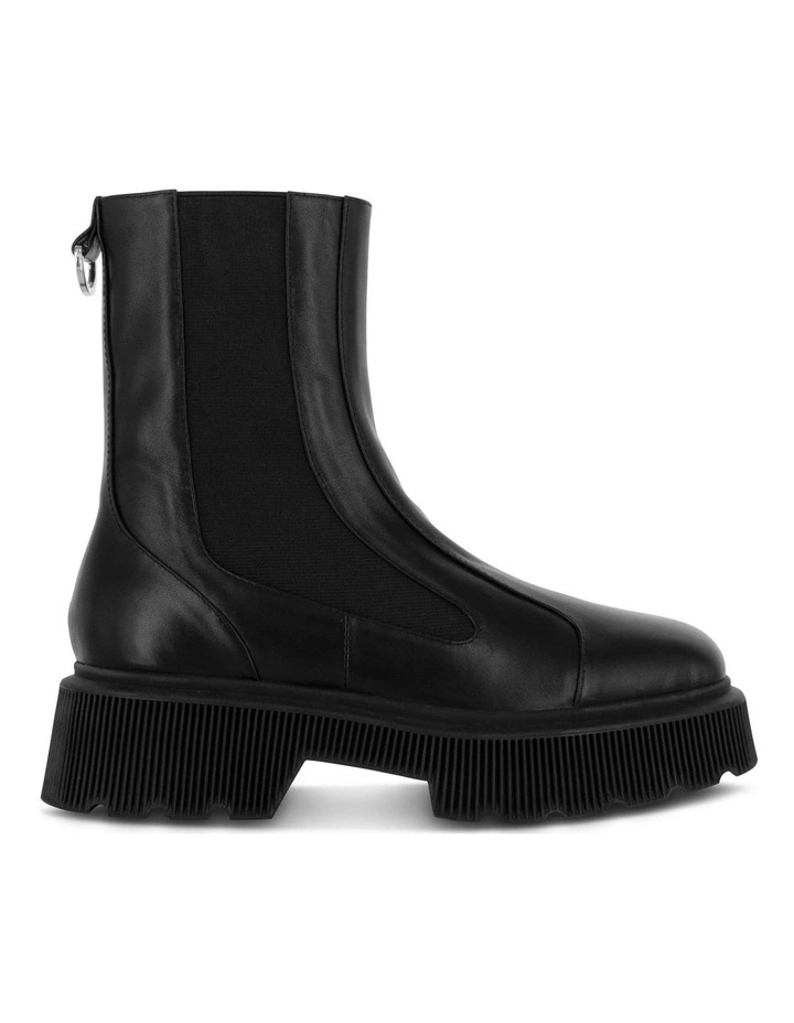 Senso Jorja Ankle Boots in Black | MYER