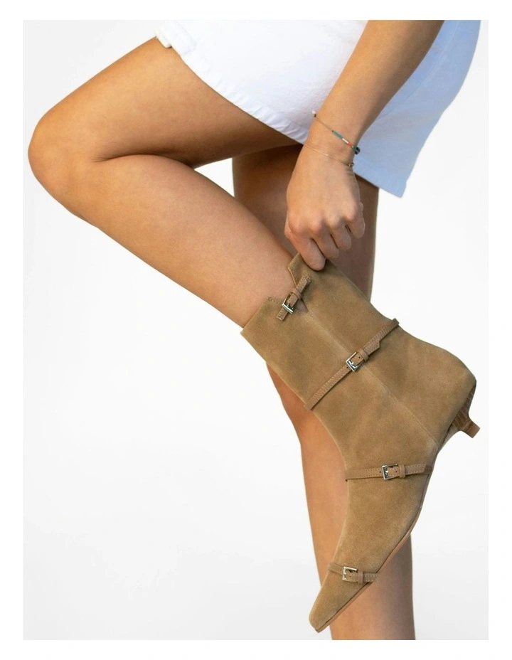 Senso Fai Ankle Boots in Brown | MYER