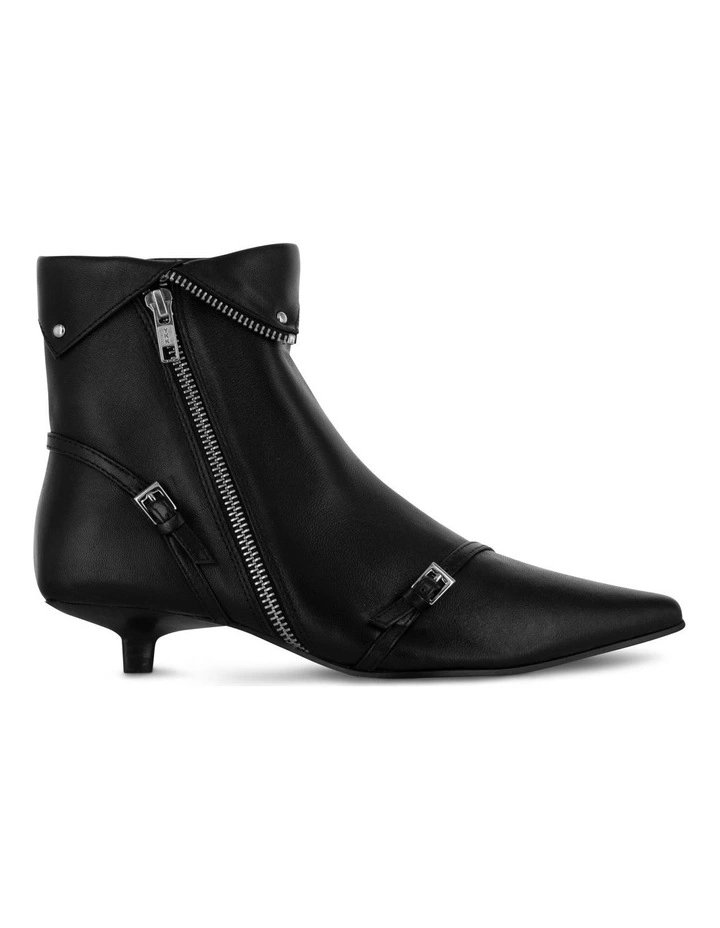 Senso Felix Ankle Boots in Black | MYER