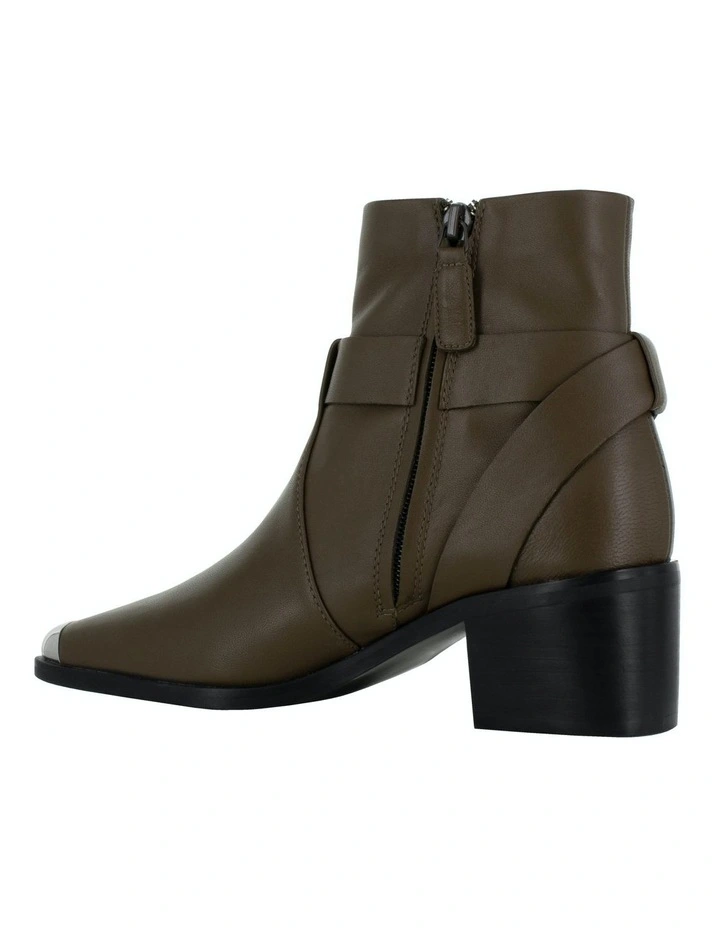 Senso Roma Ankle Boots in Brown | MYER